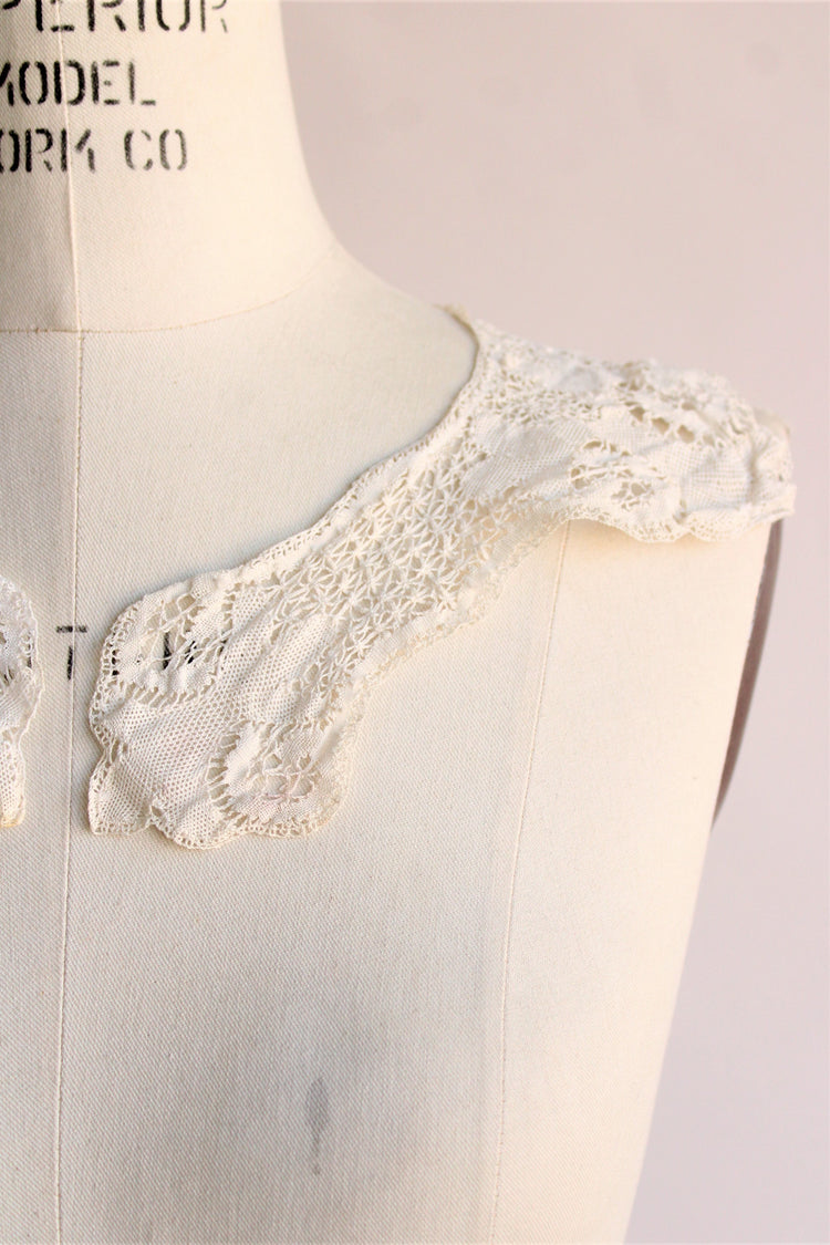 Antique Ivory Cotton Lace Collar Appliques. – Toadstool Farm Vintage